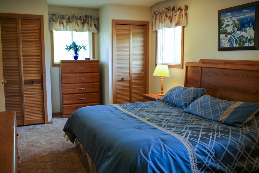 Lakeside Haven Home On Birch Lake, Sleeps Up To 12 People. - Wisconsin