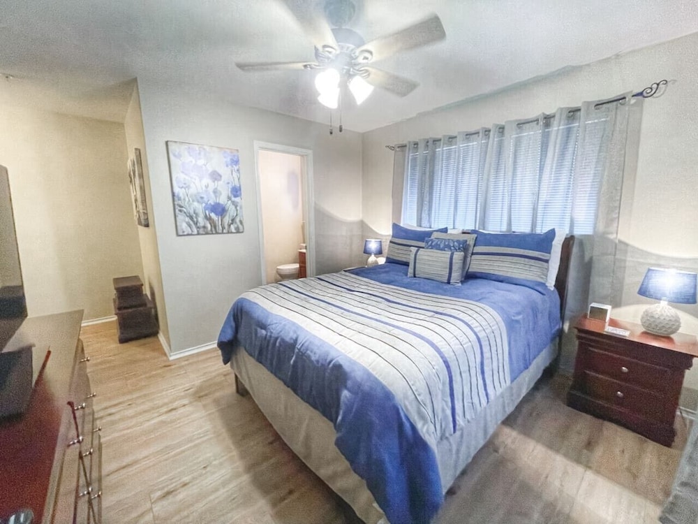 Pecan Perch | Newly Updated | Sleeps 6 | 3rd Floor - Schlitterbahn, New Braunfels