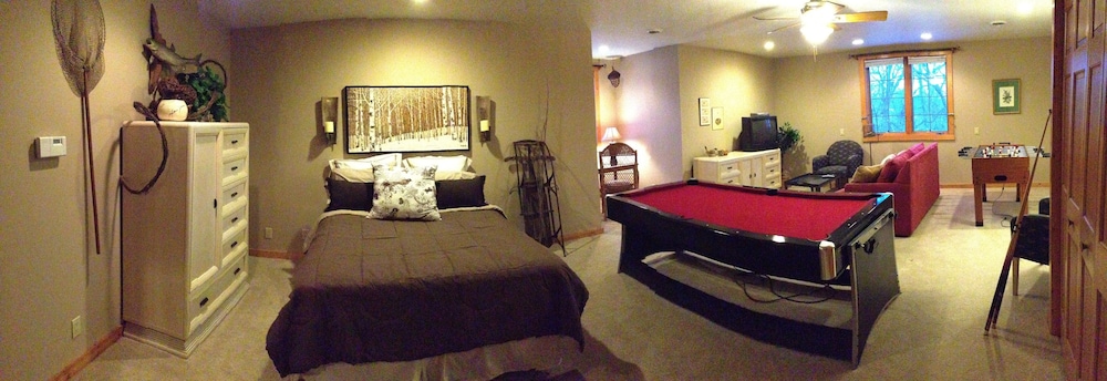 Cozy Lodge Style Home - 2.8 Miles To Town - 3 Acres W Views Of Lake - Fire Pit - Riviera Beach, WI