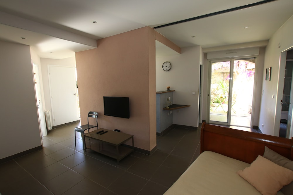 Casa Con Piscina Y Jardín. - Ajaccio