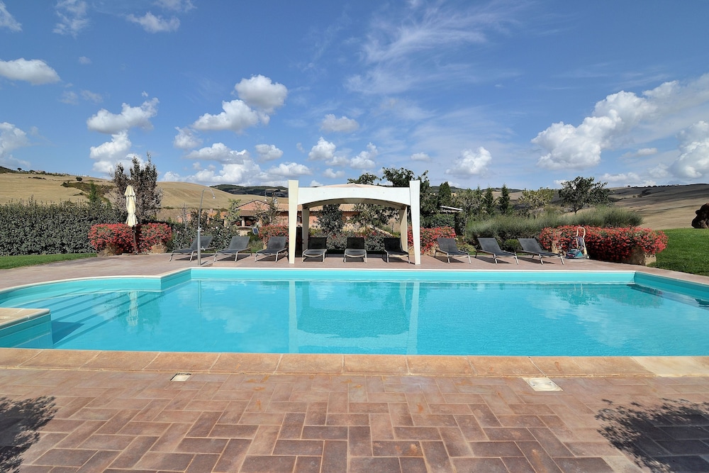 Toute La Grande Villa Toscane Avec Piscine Et Vignobles Au Coeur De La Toscane - Pienza
