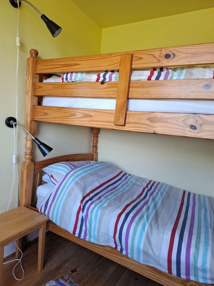 Cottage With Stunning Views Over Kirkcudbright Bay, A Short Walk From The Beach. - Gatehouse of Fleet
