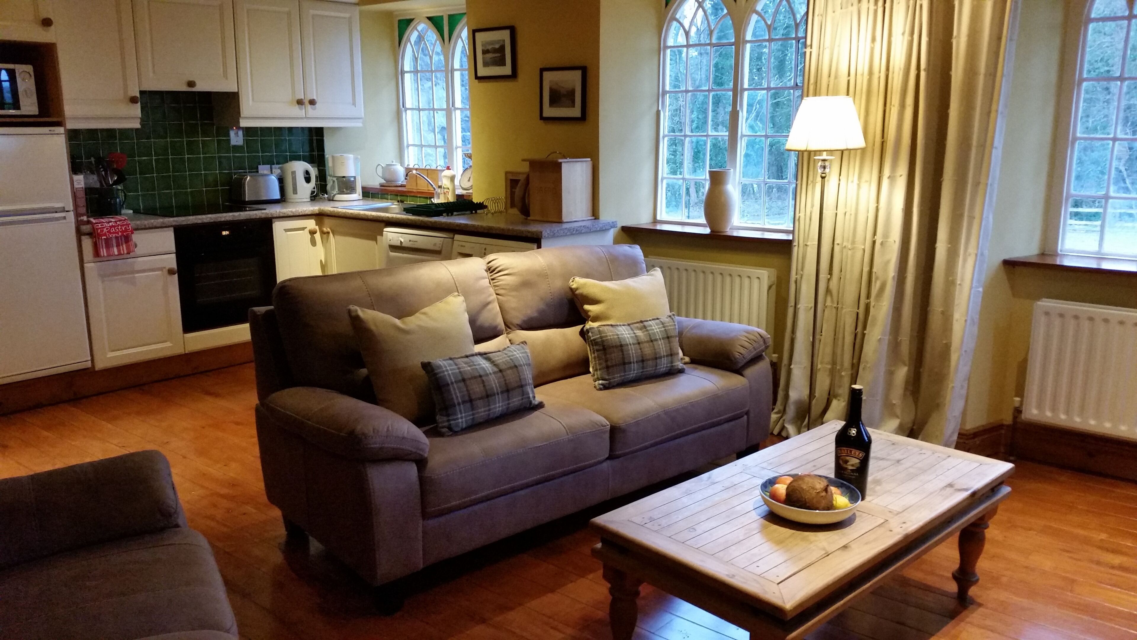 12 Charming Irish Cottage Rentals That Cost Less Than A Hotel