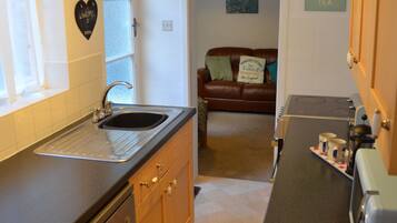 Casa de campo | Cozinha privada | Talheres/pratos/utensílios de cozinha