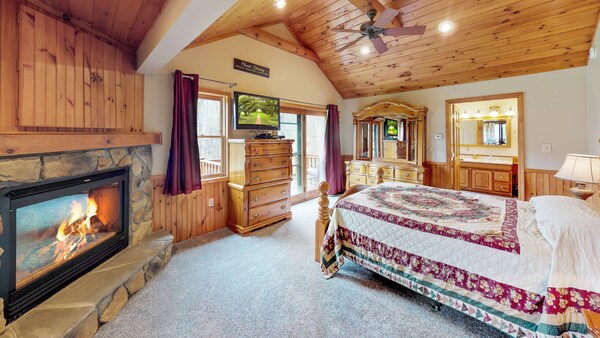 Sycamore Cabin With Hot Tub Breathtaking Views - Pennsylvania