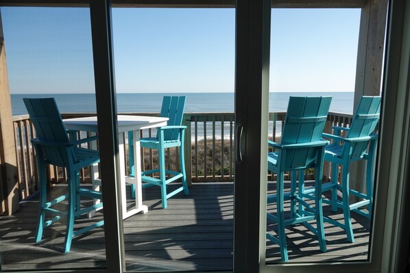 WaveHi! -- Oceanfront! Wave Hi To The Surf From Your Private Deck ...