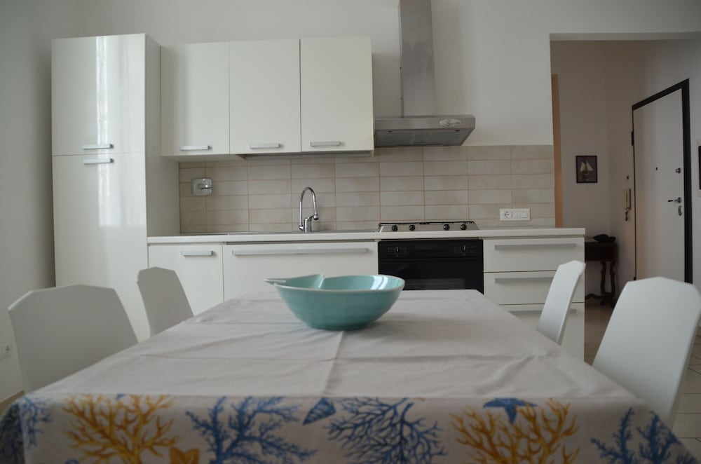 Apartment In The Center With Private Parking Space - Follonica