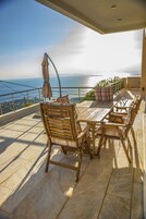 Apartamento Deluxe, vista para o mar | Varanda