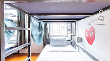 Mixed dorm with share bathroom | Vista do quarto