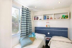 Bungalow, 2 quartos | Berços/camas para crianças, roupa de cama fornecida 