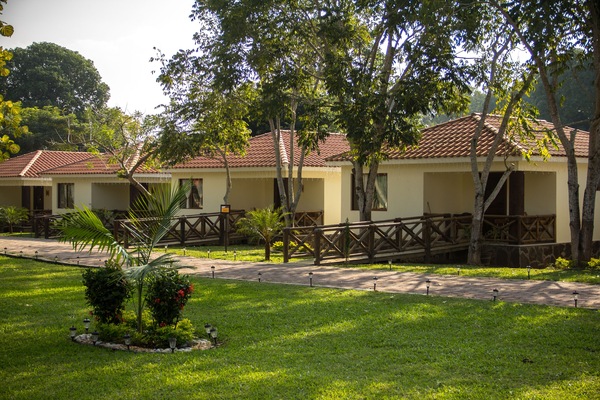 Villa Semi-familiar | 2 quartos, frigobar, individualmente decorados