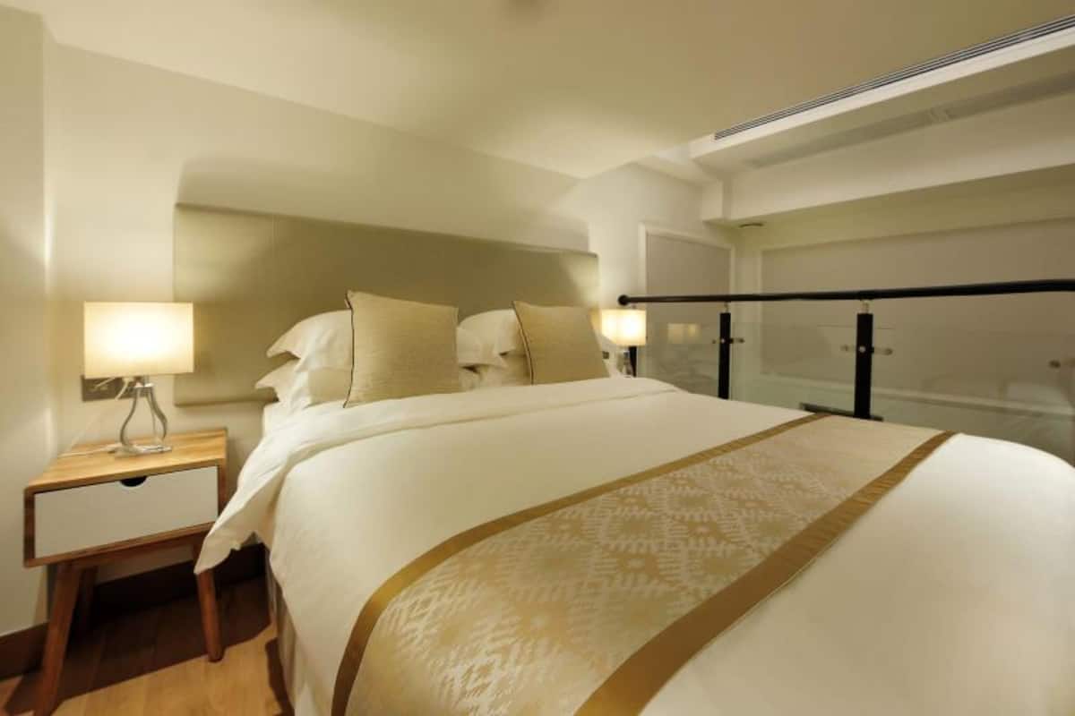 Loft Standard, sem janelas | Cofre no quarto, secretária, cortinas/cortinados opacos, Wi-fi grátis