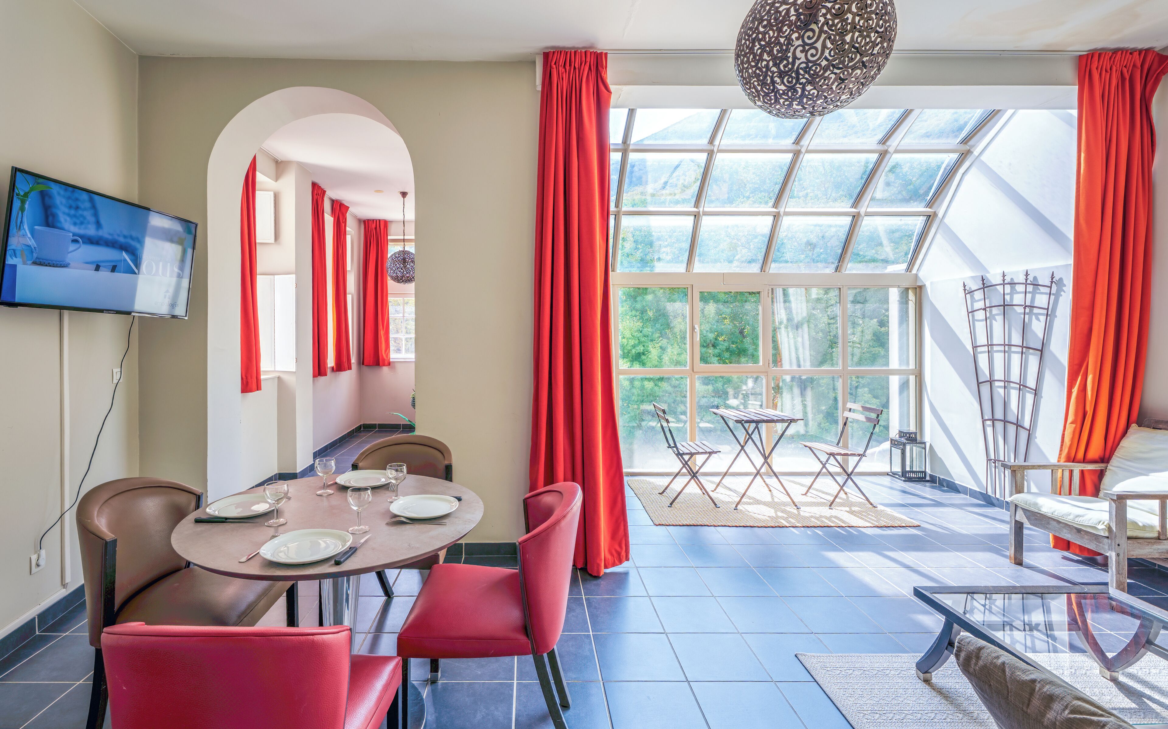 Suite Signature | Área de estar | TV de tela plana