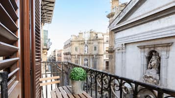 Apartamento, 2 quartos, Vista para a cidade | Varanda