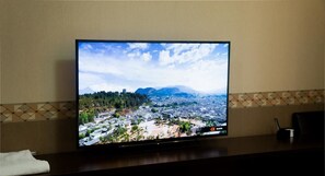 Quarto Twin Standard | Secretária, quartos insonorizados, ferro/tábua de engomar, Wi-fi grátis