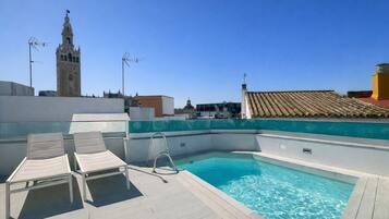 Piscina externa sazonal