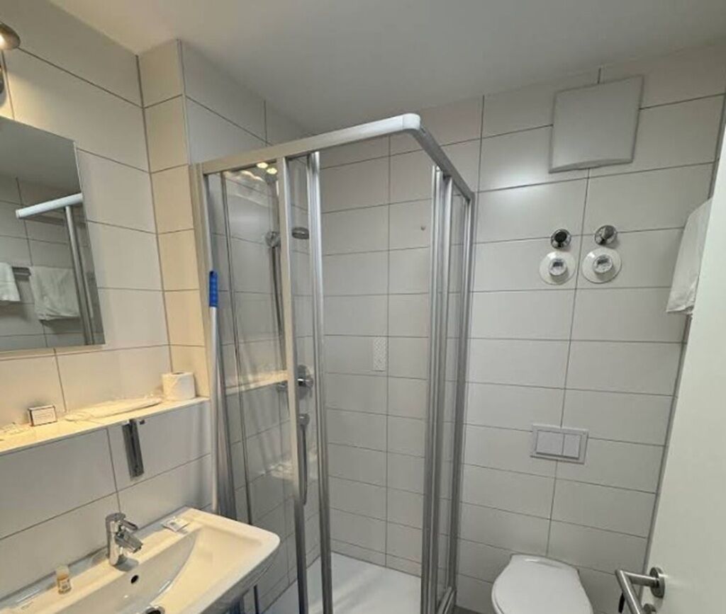 1 quarto, roupas de cama antialérgicas, cofres nos quartos