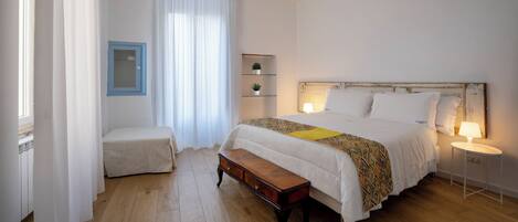 Vischi Apartment Trani Loc Tur REGINELLA (Via N. Vischi 2, 1 Piano) | 1 quarto, roupas de cama premium, edredons de pluma