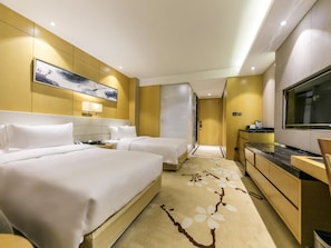 Quarto Superior, 2 camas individuais | Minibar, secretária, secretária adequada para computadores portáteis