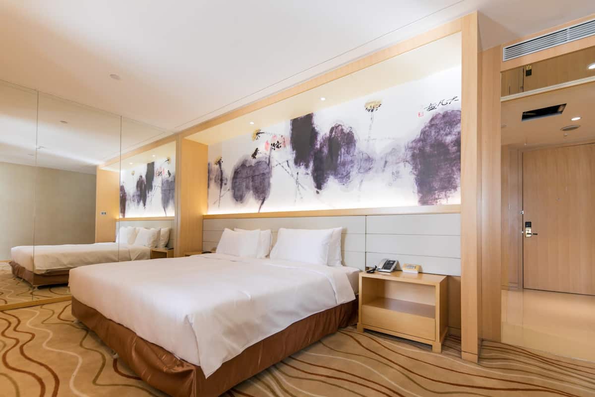 Suite Deluxe, 1 cama king-size | Minibar, secretária, secretária adequada para computadores portáteis