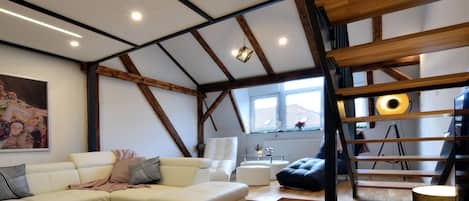 Apartamento Exclusivo, 2 quartos | 2 quartos, lençóis italianos Frette, roupa de alta qualidade