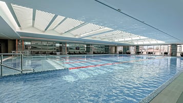 Piscina interna, piscina externa