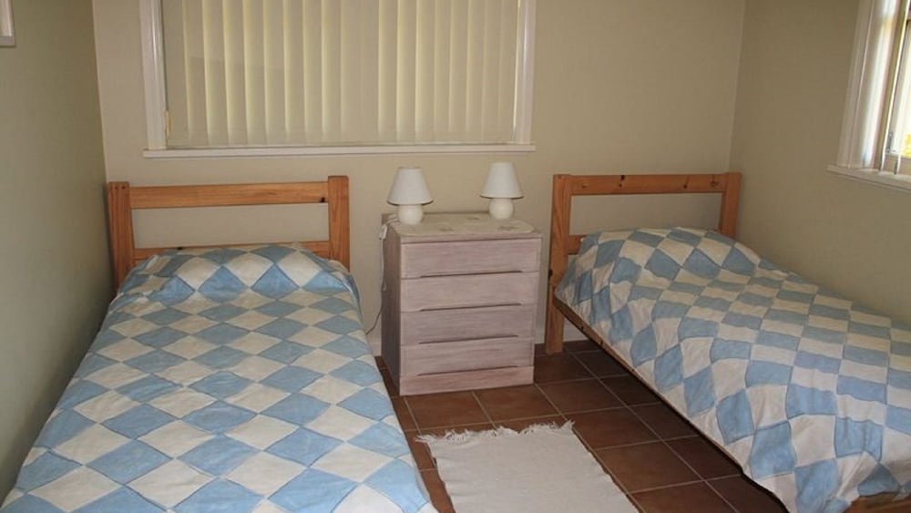 Slipways - River Front Holiday Unit - Laurieton
