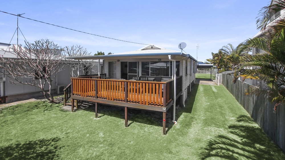 Wills Avenue No. 12. Golden Beach - Caloundra