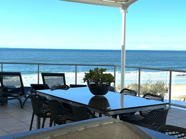 ABSOLUTE BEACHFRONT PENTHOUSE in LUXURY on Queensland's SUNSHINE COAST ...