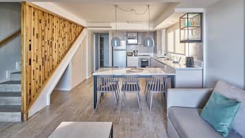 Dúplex Deluxe (Almarena) | Sala de estar | Escritórios