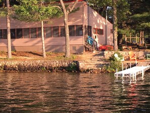 Ossipee Lake WATERFRONT Cottage - Private beach/dock, lovely mountain ...