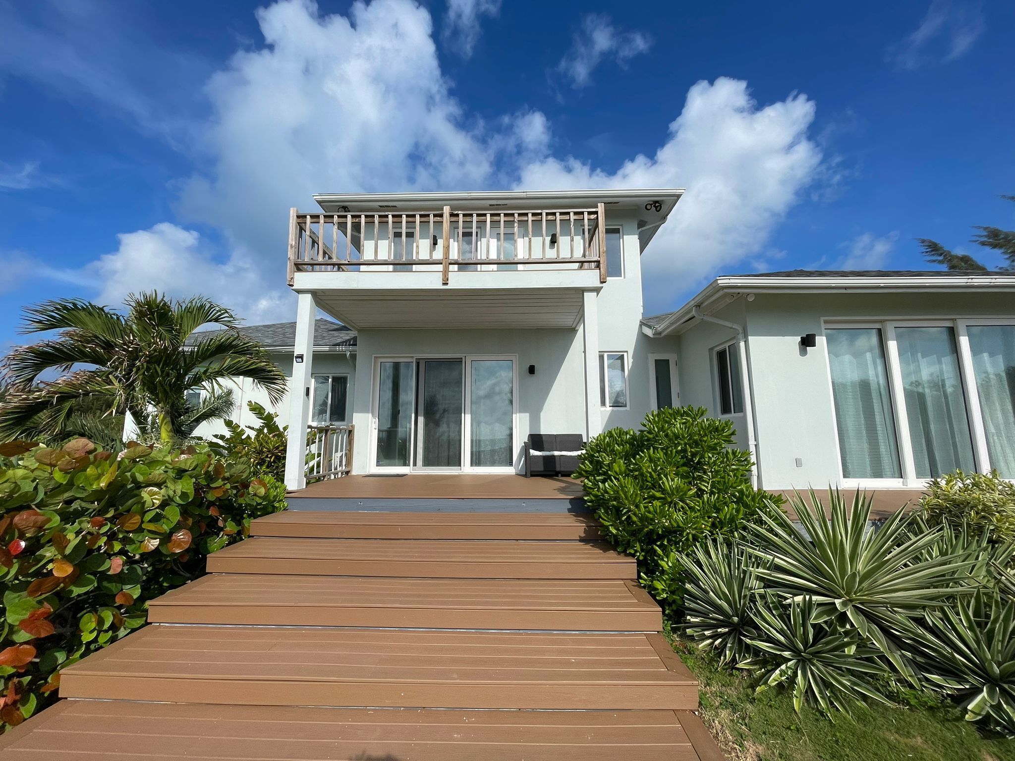 Waterfront Paradise, 2-3 Bed plus cottage, Sayle Point House, Eleuthera ...