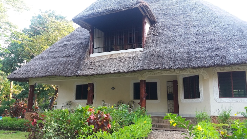 Diani Two Cottages!! - Diani Beach