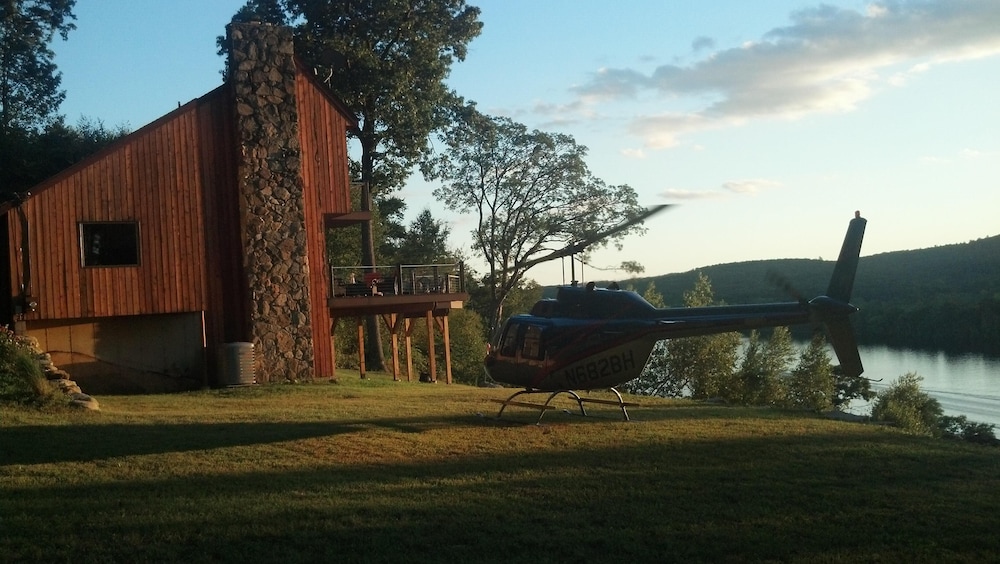 Magnificent Riverfront Home, Completely Private. Book 7 Nights Get 10% Off - Middletown, CT