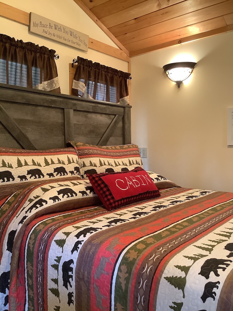 Cutest Cabin In Windham, Walking Path To Pond, Corn Hole & Fire Pit, Bbq Grill - Windham, NY