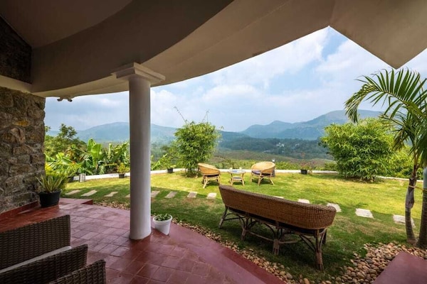 Serenity....a Hillside Retreat - Kuttikkanam