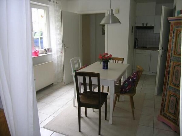 Ferienwohnung Grenzach-wyhlen Für 1 - 2 Personen Mit 1 Schlafzimmer - Ferienwohnung In Ein- Oder Meh - Grenzach-Wyhlen