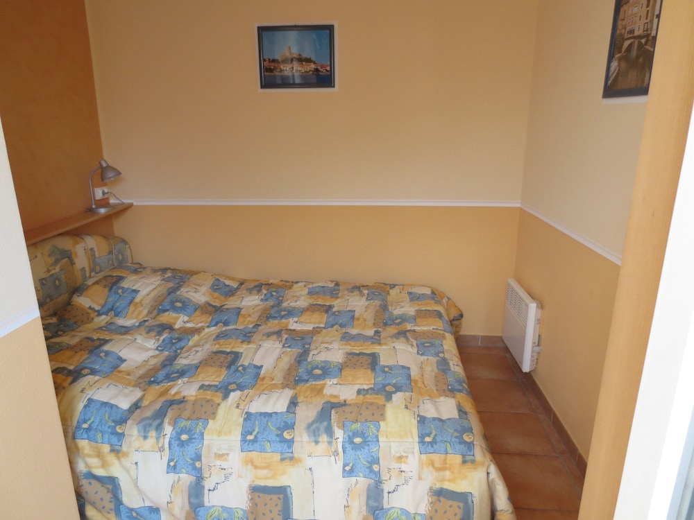 Maison De Vacances Sur Les Promenades Et Au Bord Plage De Sable De Gruissan - Gruissan