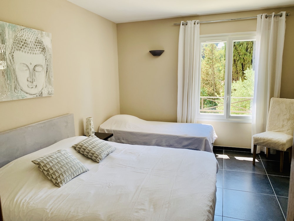 Proche Plage Superbe Maison De160 M2 Parfait Etat Jardin Clos De 800 M2. - Sanary-sur-Mer