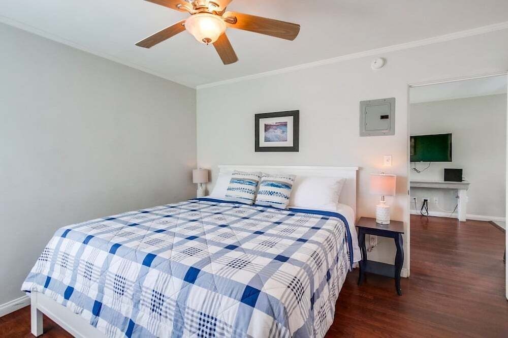 1 Schlafzimmer Condo Schritte Vom Meer Und Der Bucht - San Diego, CA