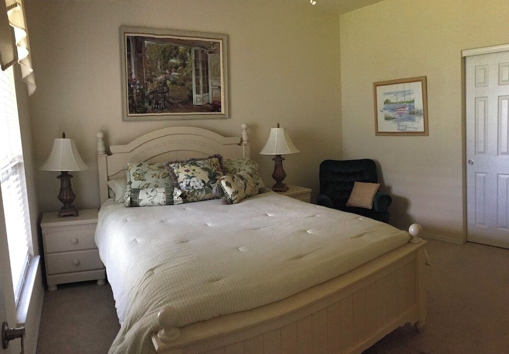 Home Rentals In Sun City
Georgetown, Tx, Near Austin
105 Providence St - 텍사스