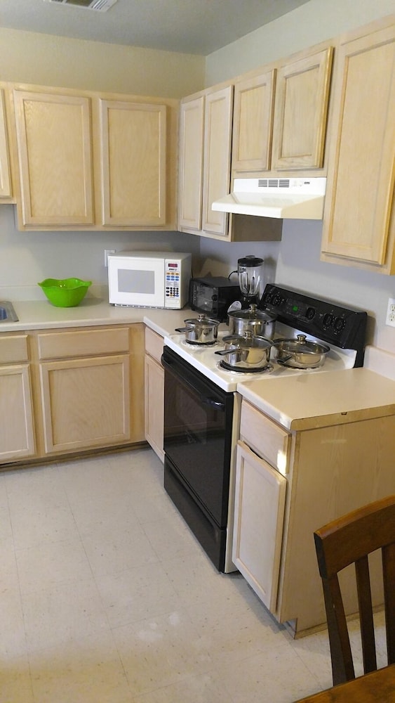 Denis Temporary Housing 2 Bedrooms - Copperas Cove, TX