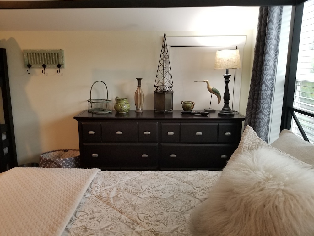 Spa, Game Room, Pool Table, Short Walk To Beach Through Beautiful Neighborhood! - Oregon