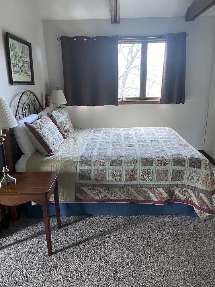 The Cedar Townhome In The Center Of The Galena Territory - Galena, IL