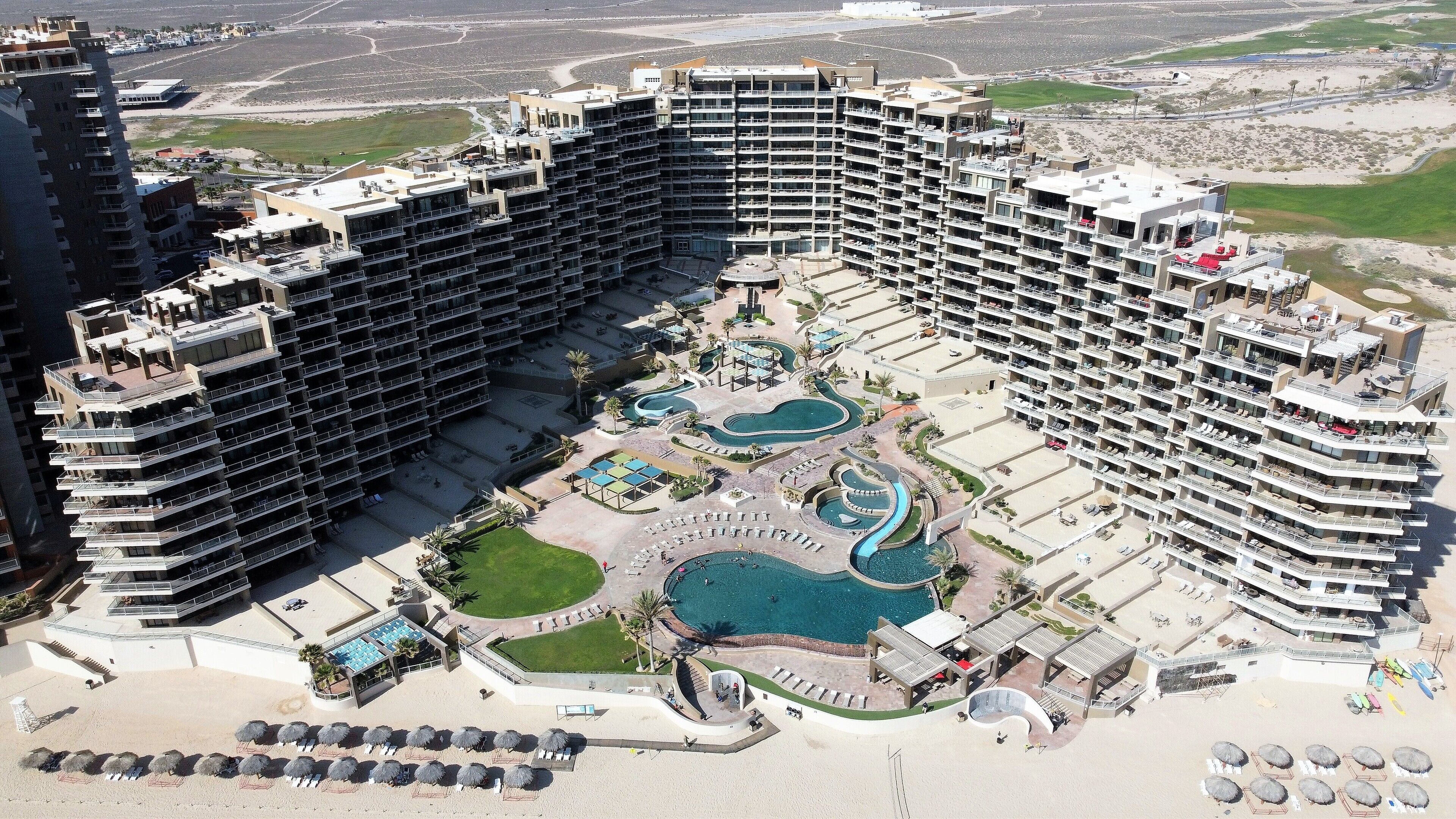 Ground Floor Spectacular! Phase 2 Free bunk room, No Stairs... at Las ...