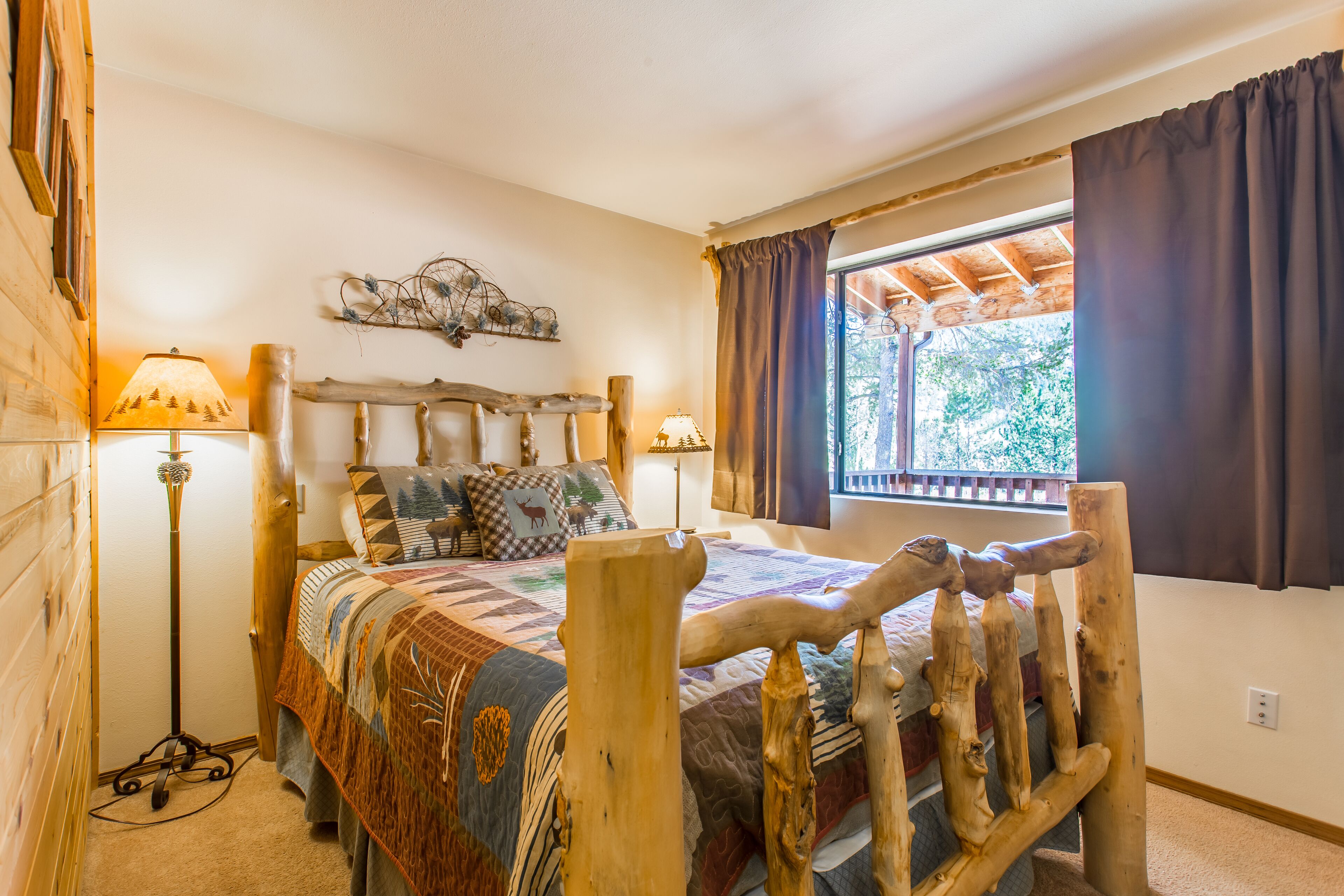 12 Best Pet-Friendly Mountain Cabins Near Pikes Peak, Colorado | Trip101