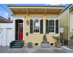 Quiet, Private Retreat in the Heart of the Marigny Triangle - New ...