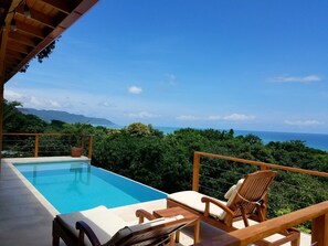 Beautiful Villa With Infinity Pool and Breathtaking Panoramic Views ...