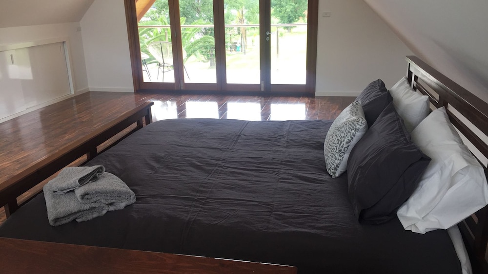 Hawkesbury River Guest House - Hawkesbury City Council