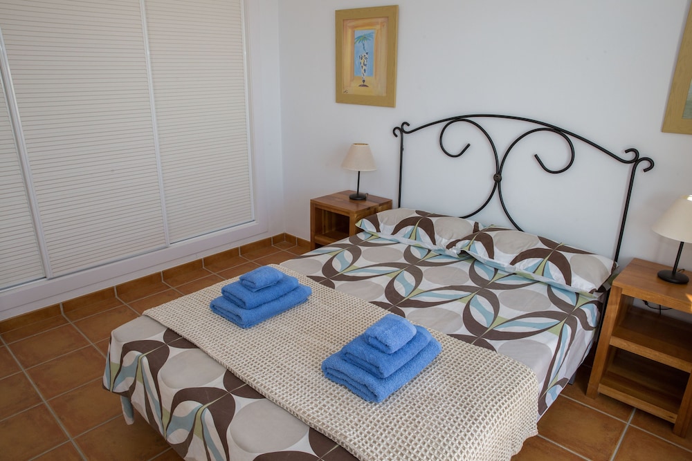 2 Bedroom Apartment With Sea Views - Mojácar
